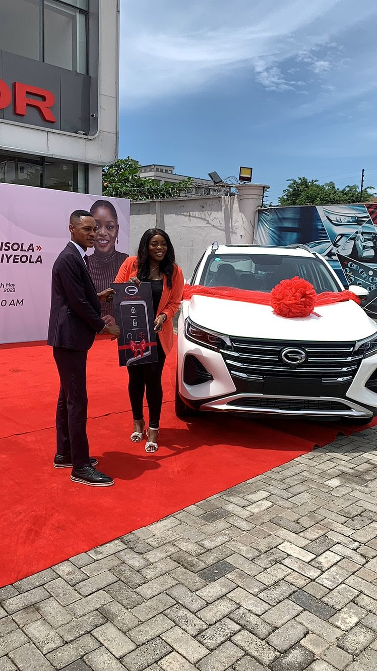 Bisola Aiyeola Presented with A New Car - The Temple Company